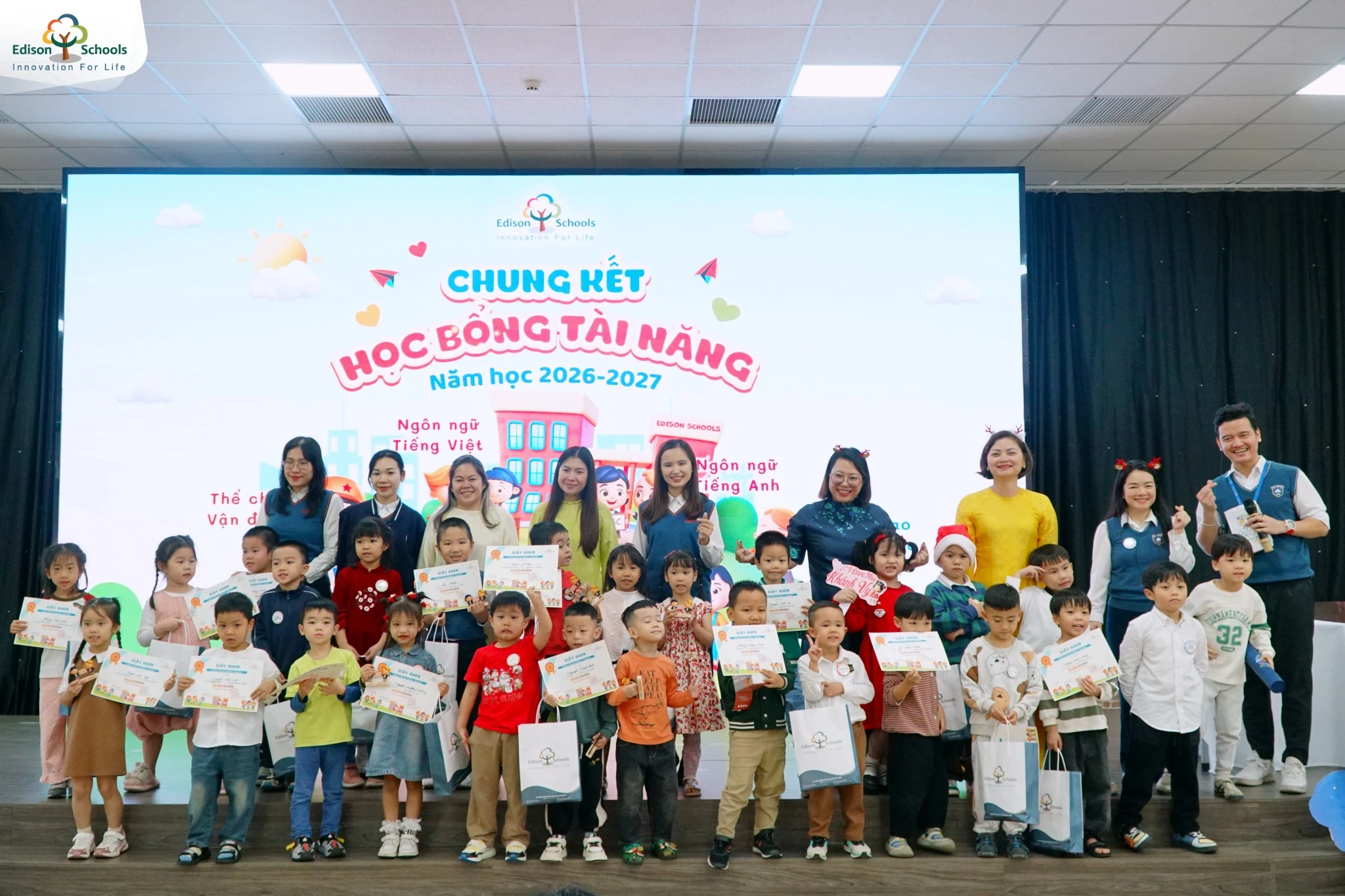 Vòng chung kết Học bổng Tài năng Edison – Hành trình của những sắc màu ...